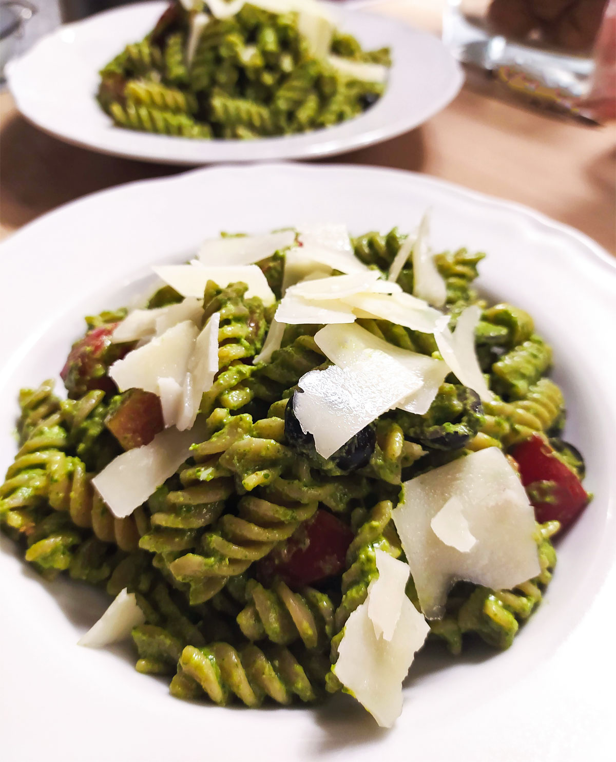 Wholemeal Fusilli with Arugula Pesto – Cucchiarella